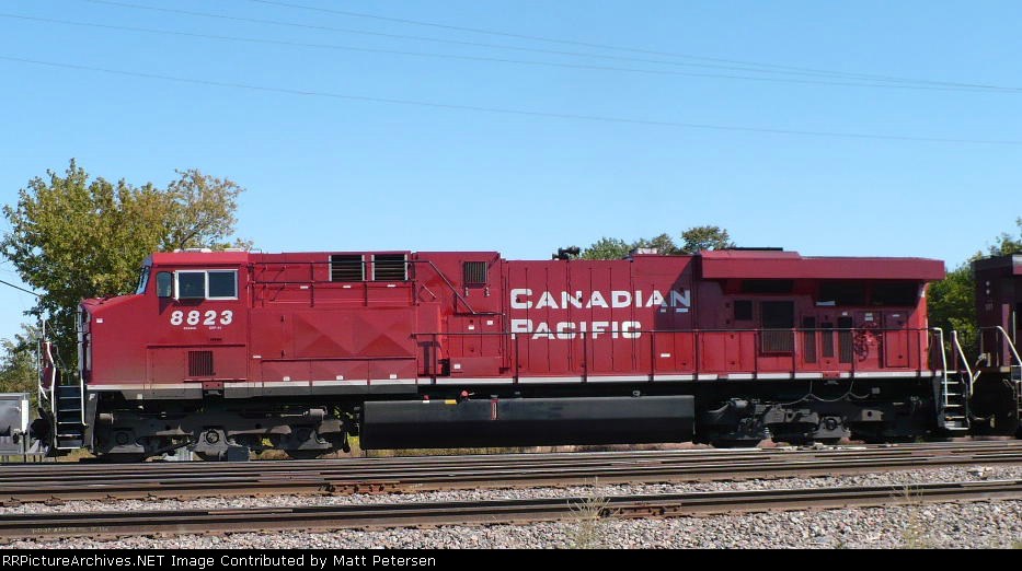 CP 8823